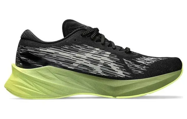 Asics Novablast 3 Sneakers - Black/dried Leaf Green