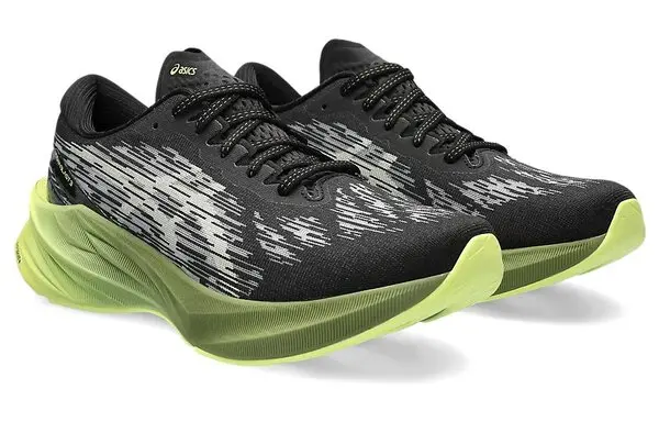 Asics Novablast 3 Sneakers - Black/dried Leaf Green