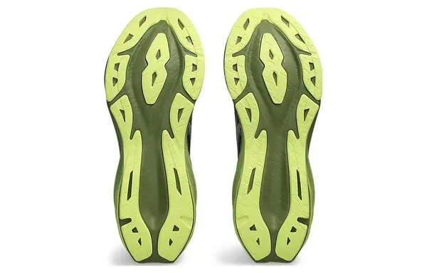 Asics Novablast 3 Sneakers - Black/dried Leaf Green