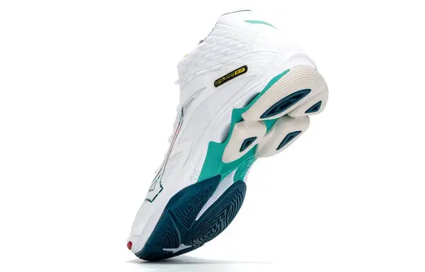 Mizuno Wave Lightning Z7 Mid-top Athletic Shoes