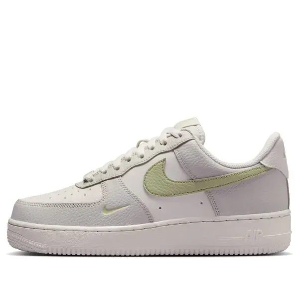 Nike Force 1 '07 Sneakers