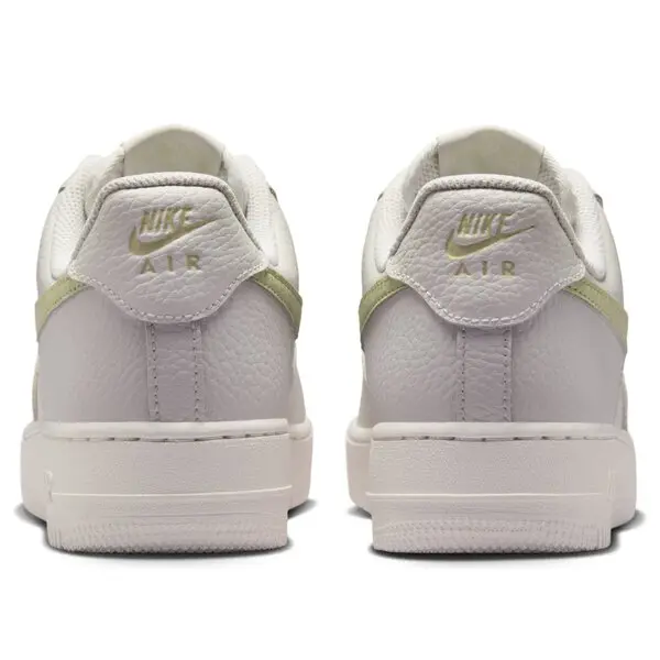 Nike Force 1 '07 Sneakers