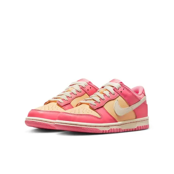 Nike Dunk Low Sneakers - Strawberry/preach/cream