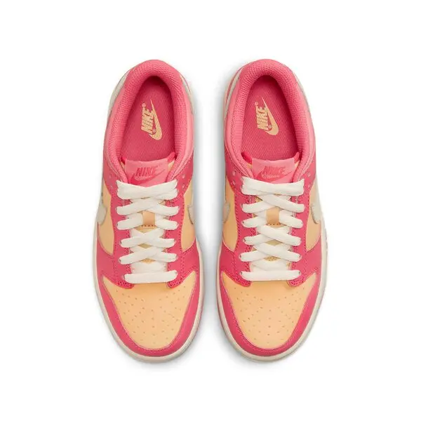 Nike Dunk Low Sneakers - Strawberry/preach/cream