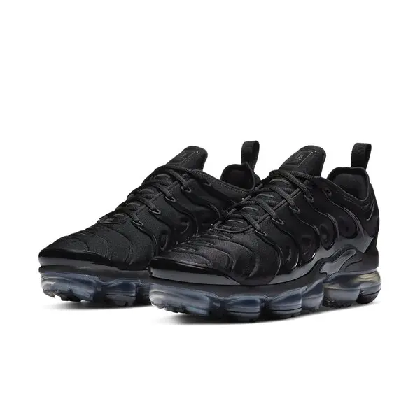 Nike Vapormax Plus Se Athletic Sneakers - Black