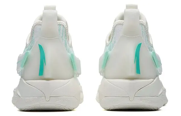 ANTA Gh3 Sneakers - White/green