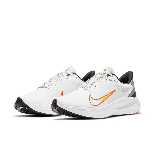 Nike Zoom Winflo 7 Athletic Sneakers - White/orange/black