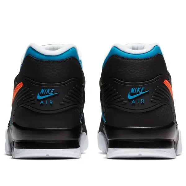 Nike Trainer 3 Sneakers