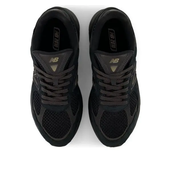 NEW BALANCE 2010 Sneakers - Black/brown