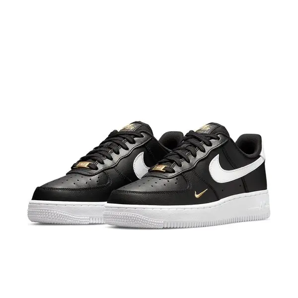 Nike Force 1 '07 Essential Sneakers