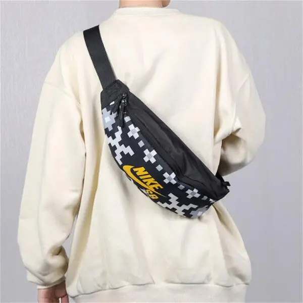 Nike Heritage Printed Skate Hip Pack