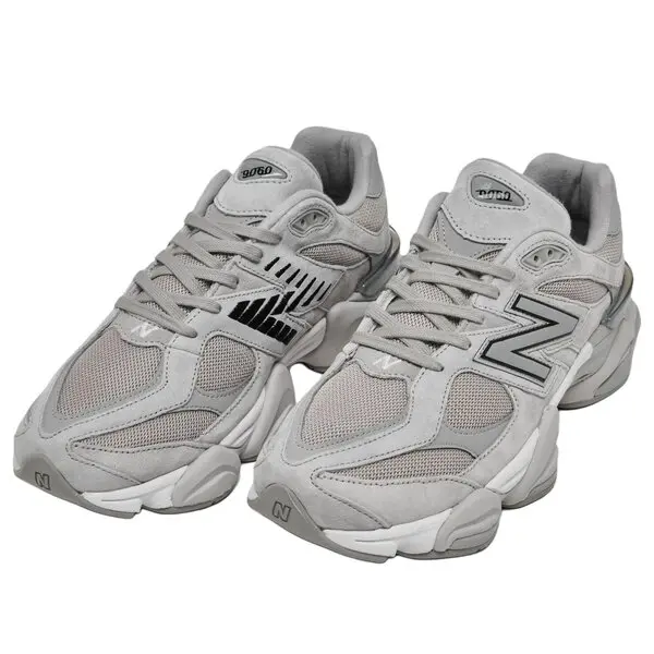 NEW BALANCE 9060 "silver Metallic Grey" Sneakers - Silver Metallic/grey