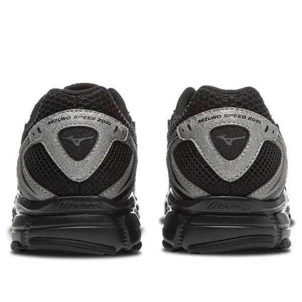 Mizuno Speed 2010 Athletic Lace Up Sneakers - Black/silver