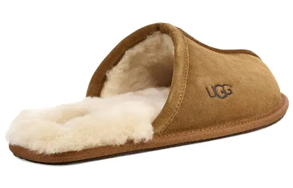 UGG Scuff Slipper - Chestnut