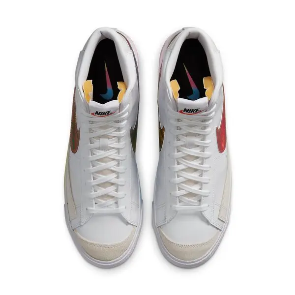 Nike Blazer Mid '77 Vintage High Top Sneakers - White