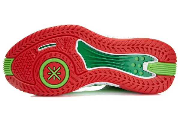 LI-NING Wade Fission 2.5 Turf 'christmas