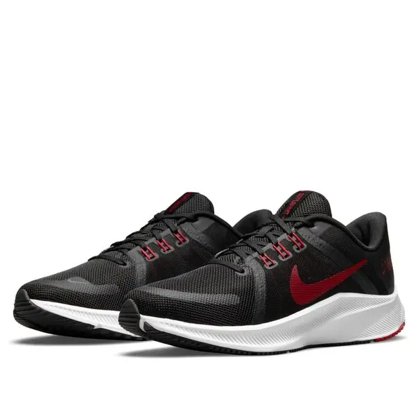 Nike Quest 4 Low Top Sneakers - Black/red