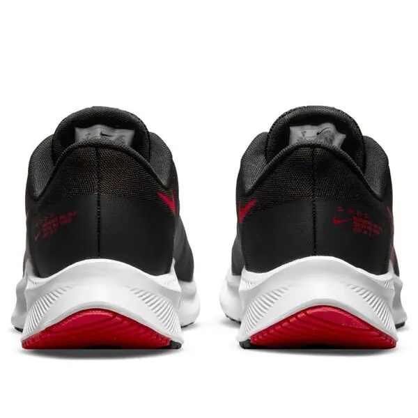 Nike Quest 4 Low Top Sneakers - Black/red