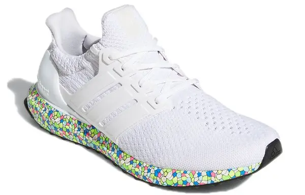 Adidas Ultraboost 5.0 Dna "mosaic Boost Pack - Cloud White/cloud White/core Black