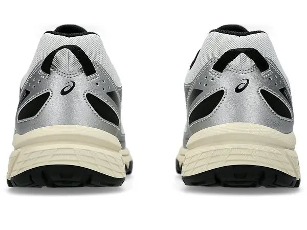 Asics Gel-venture Sneakers - White/black/silver