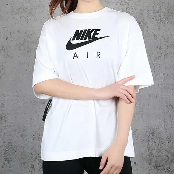 Nike Alphabet Logo T-shirt - Default Color
