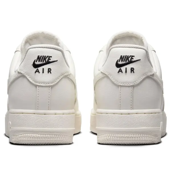 Nike Force 1 '07 Essential Sneakers - Sail/black/sail