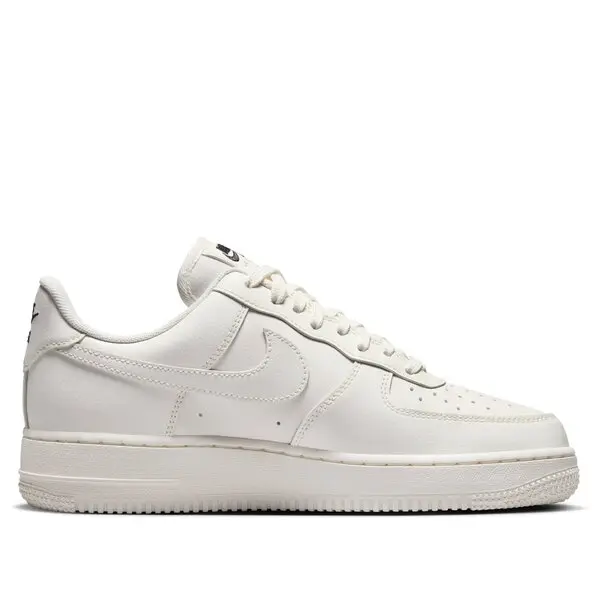 Nike Force 1 '07 Essential Sneakers - Sail/black/sail