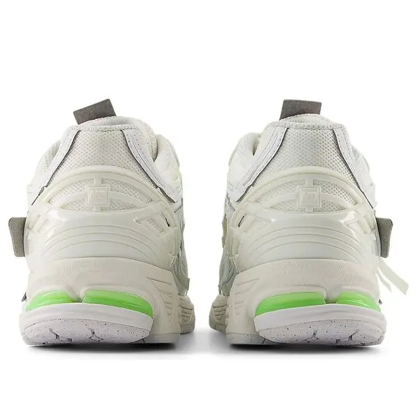 NEW BALANCE 1906a Sneakers - White/green