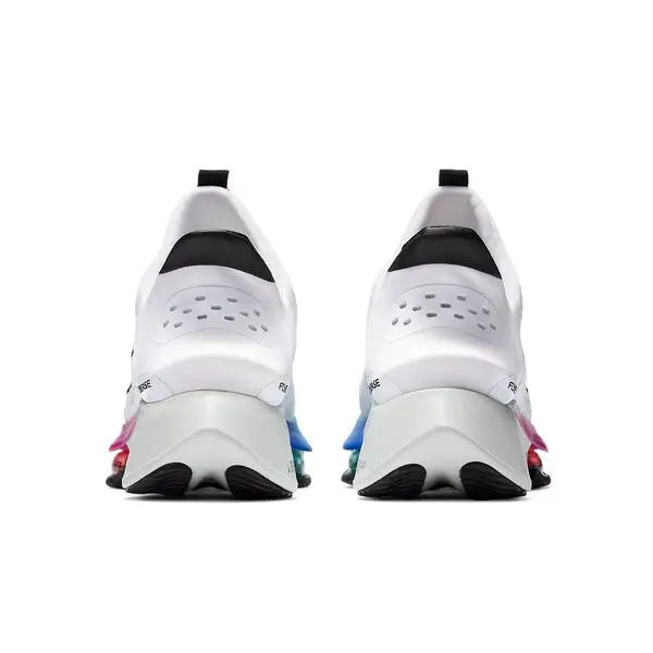 Nike Zoom Tempo Next% Flyease Sneakers