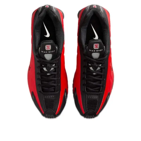 Nike Shox R4 "bred" Sneakers - Black/red