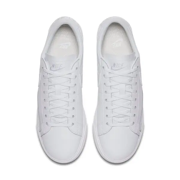 Nike Blazer Low Sneakers