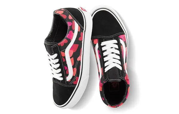 VANS Old Skool 'valentines Hearts' Low Top Sneakers - Red