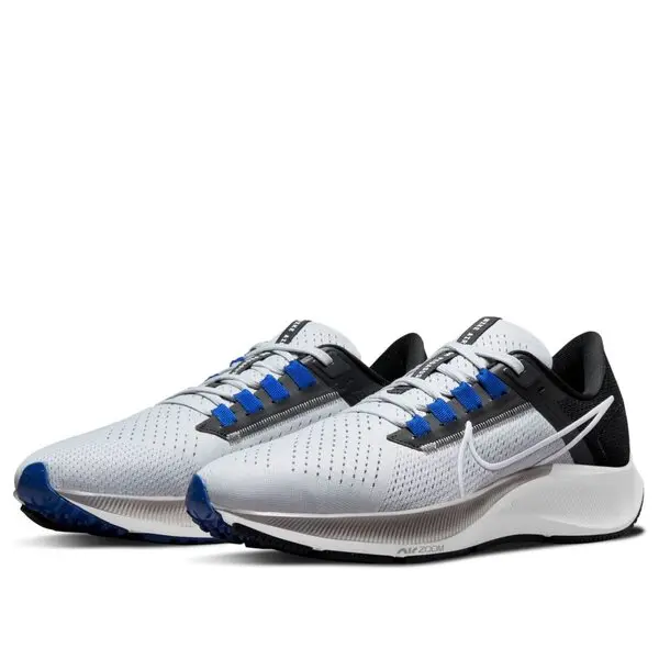 Nike Zoom Pegasus 38 Sneakers