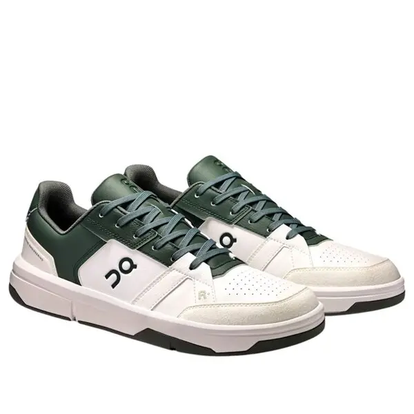 On The Roger Clubhouse Sneakers - White/olive