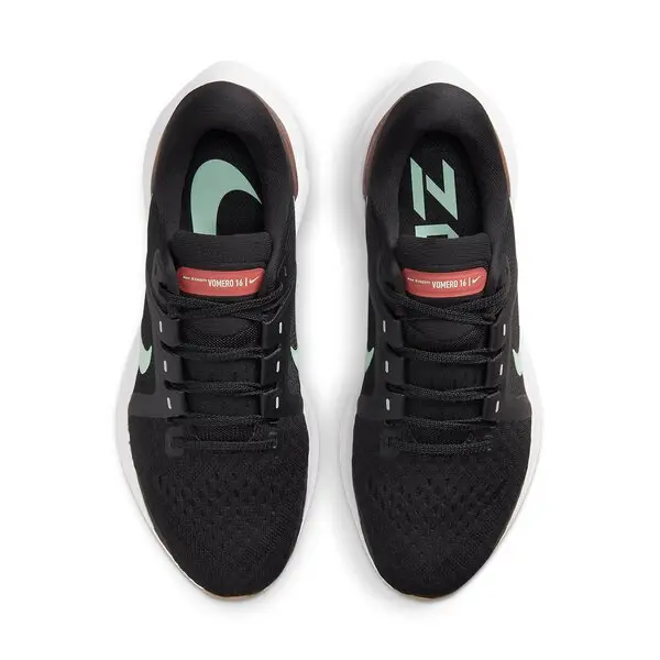 Nike Zoom Vomero 16 Athletic Sneakers