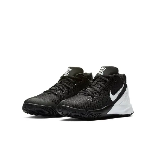 Nike Kyrie Flytrap 2 Athletic Sneakers