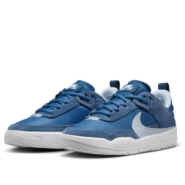 Nike Day One Sneakers