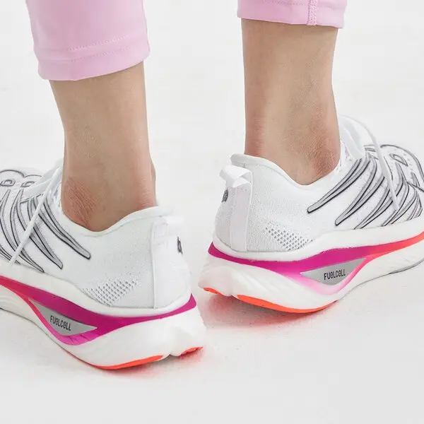 NEW BALANCE Fuelcell Supercomp Elite V3 Athletic Sneakers - White/silver/pink