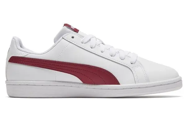 PUMA Smash Leather Low Top Sneakers