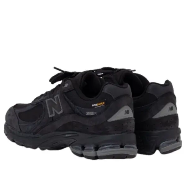 NEW BALANCE 2002r Cordura Sneakers - Phantom Black