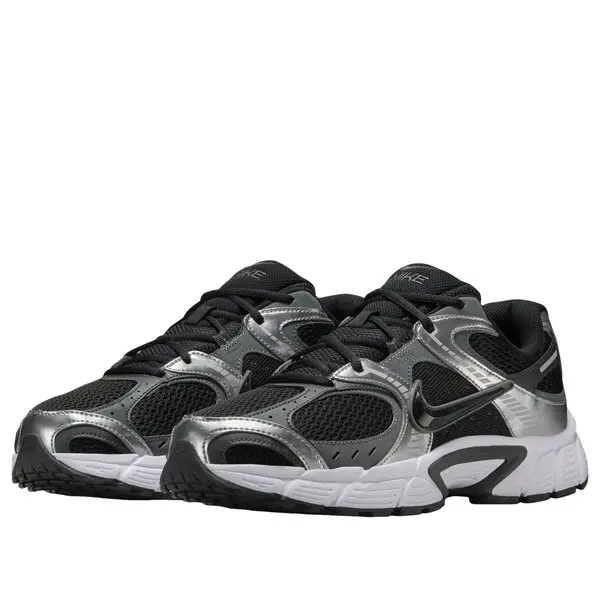 Nike V5 Rnr Sneakers - Black/smoke Grey/silver