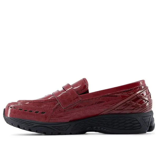 NEW BALANCE 1906l Loafer - Red/black