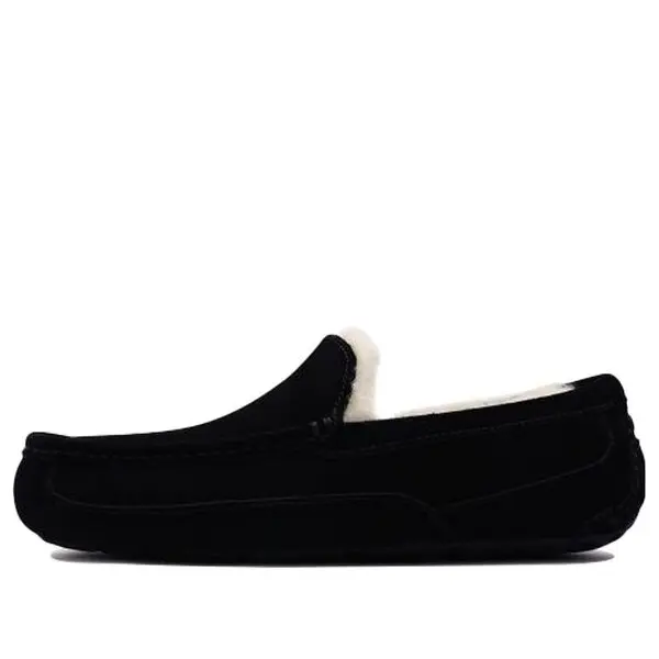 UGG Ascot Slipper - Black