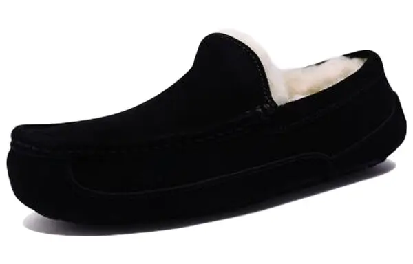 UGG Ascot Slipper - Black