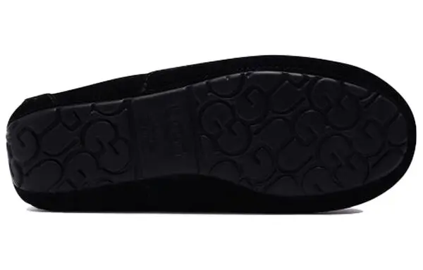UGG Ascot Slipper - Black