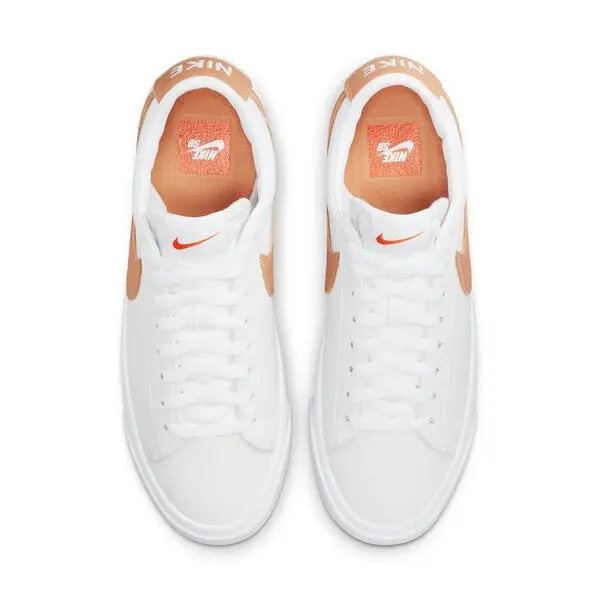 Nike Zoom Blazer Low Pro Gt Sb Sneakers - White