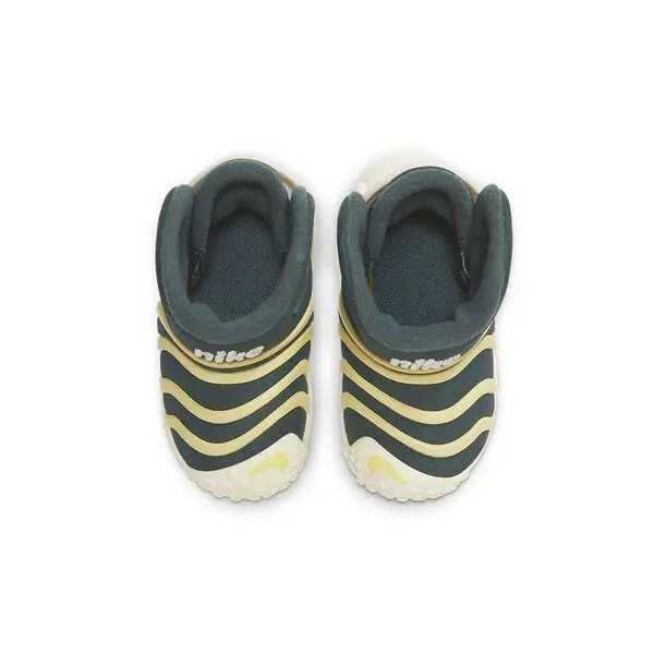 Nike Dynamo Go Boot