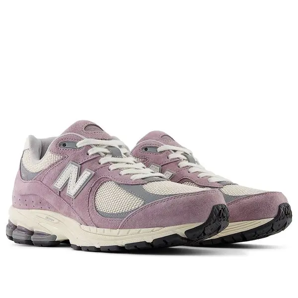 NEW BALANCE 2002r Sneakers - Ice Wine/white