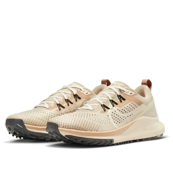 Nike React Pegasus Trail 4 Sneakers - Beige