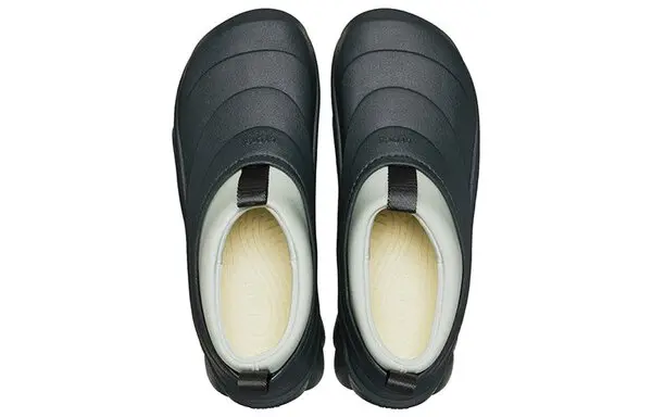 CROCS Echo Storm "kelp" Clogs - Black/white